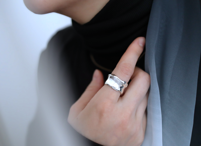 《1点入荷》Fondre SV925 フォンドル フリーリング | iichi 日々の暮らしを心地よくするハンドメイドやアンティークのマーケットプレイス