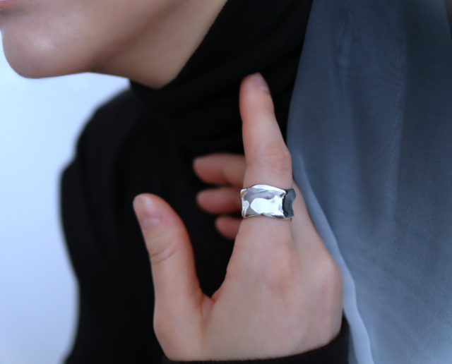 《1点入荷》Fondre SV925 フォンドル フリーリング | iichi 日々の暮らしを心地よくするハンドメイドやアンティークのマーケットプレイス