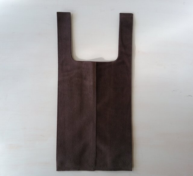 【期間限定 送料無料】ちょっと贅沢な毎日のサブバッグ ピッグスエード 3p (M) ダークブラウン | iichi 日々の暮らしを心地よくするハンドメイドやアンティークのマーケットプレイス