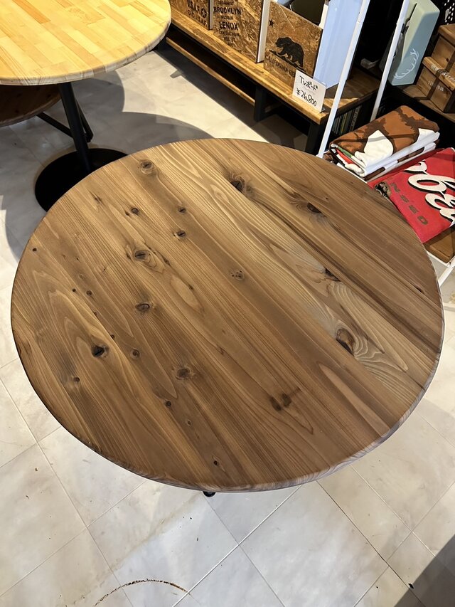 在庫あり 即納 Hotaru 丸テーブル 机 リビング ダーク アイアン カフェ アップサイクル 天然木 無垢材 | iichi 日々の暮らしを心地よくするハンドメイドやアンティークの ...