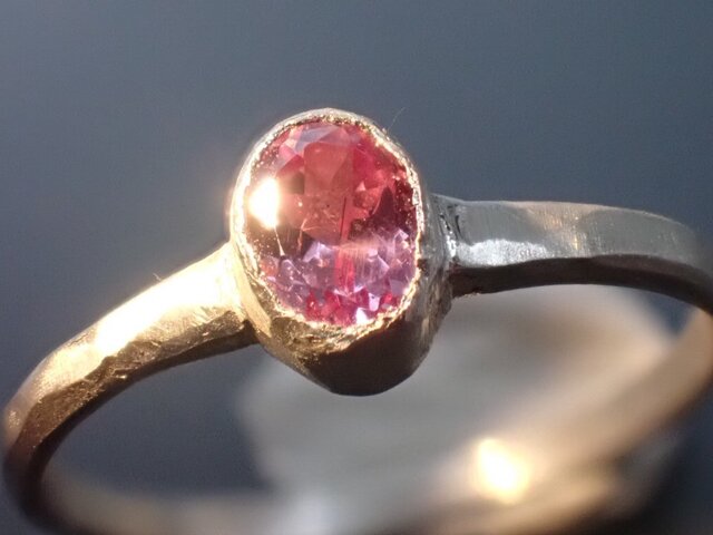 【発見されたばかりの激レア宝石】ドラゴンガーネット・シルバーリング【焔】 | iichi 日々の暮らしを心地よくするハンドメイドやアンティークのマーケットプレイス