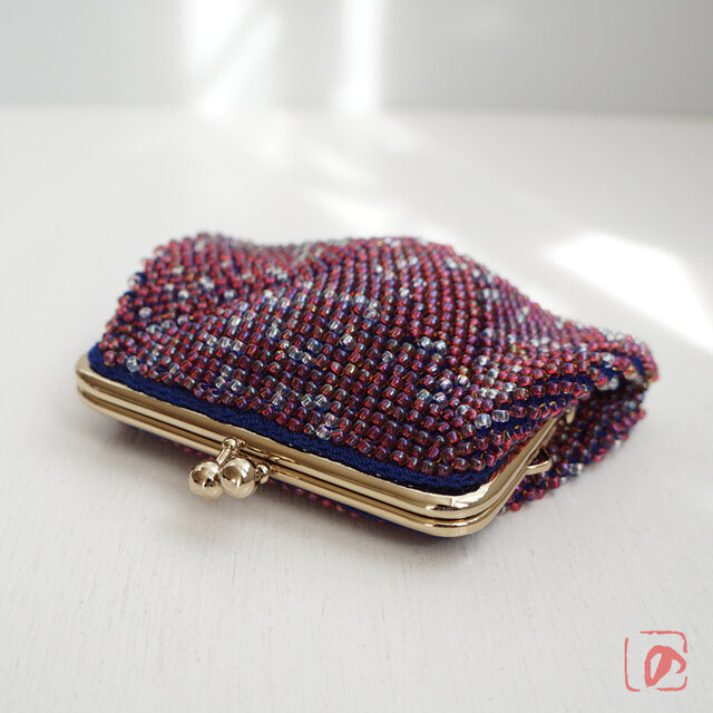 ばあば作 シードビーズのスクエアがま口（雪中錦鶏・2018） | iichi 日々の暮らしを心地よくするハンドメイドやアンティークのマーケットプレイス