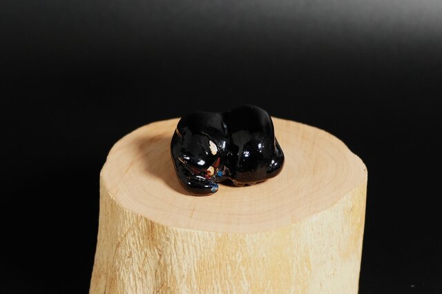 Makie Nemuri Neko-Blak Cat 003 (蒔絵 眠り猫 黒猫) | iichi 日々の暮らしを心地よくするハンドメイドやアンティークのマーケットプレイス