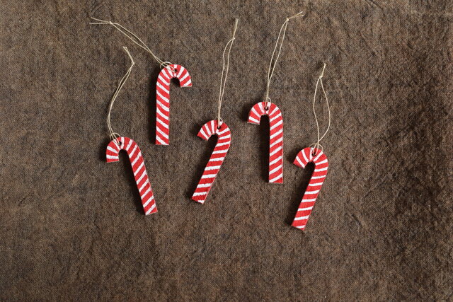 オーナメント ステッキ 赤白 5本 | iichi 日々の暮らしを心地よくするハンドメイドやアンティークのマーケットプレイス