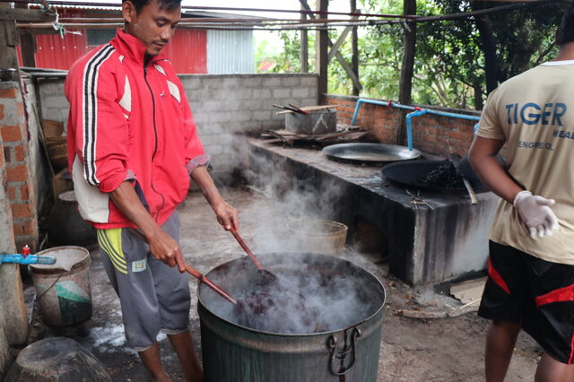 100%蓮糸(藕絲)Normal | iichi 日々の暮らしを心地よくするハンドメイドやアンティークのマーケットプレイス
