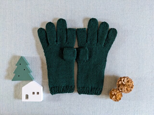メリノウール100%スマホ対応手袋深緑(男性用L) | iichi 日々の暮らしを心地よくするハンドメイドやアンティークのマーケットプレイス