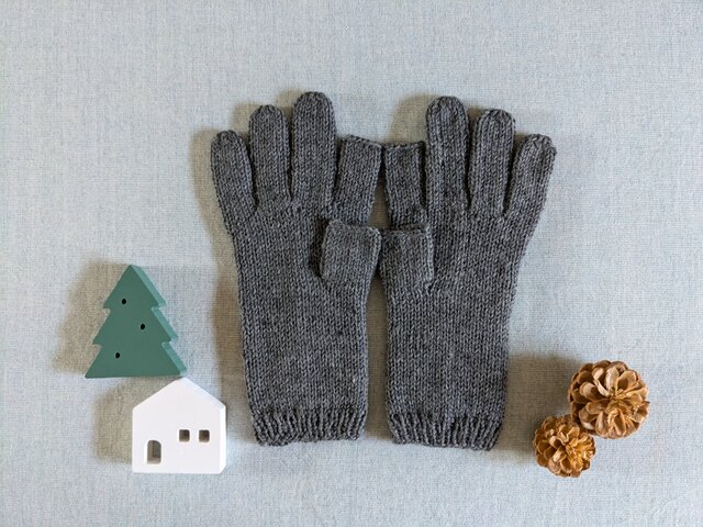 メリノウール100%スマホ対応手袋グレー(男性用M) | iichi 日々の暮らしを心地よくするハンドメイドやアンティークのマーケットプレイス
