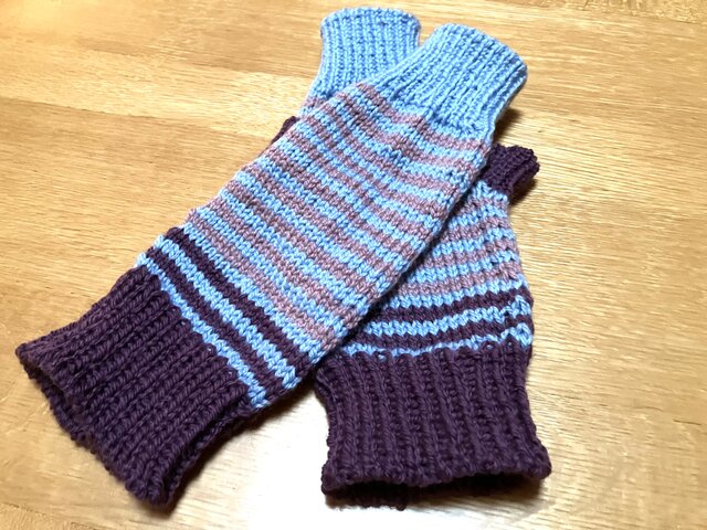 メリノウールハンドウォーマー(手編み) | iichi 日々の暮らしを心地よくするハンドメイドやアンティークのマーケットプレイス