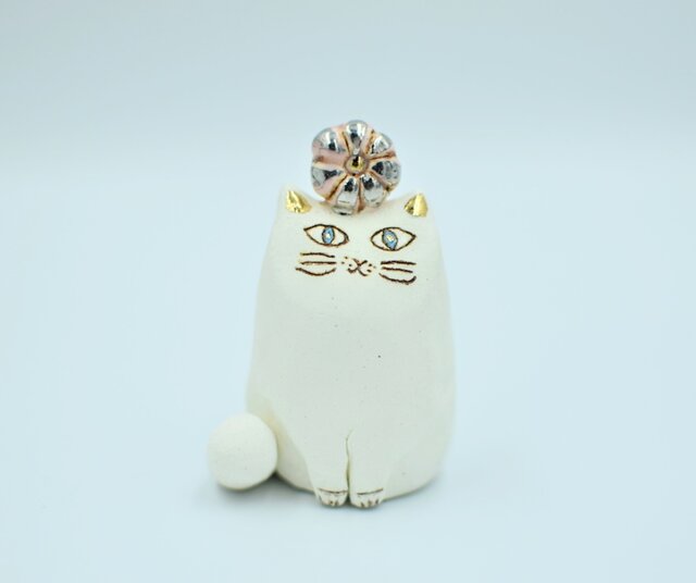 cat #20241212 2 p | iichi 日々の暮らしを心地よくするハンドメイドやアンティークのマーケットプレイス