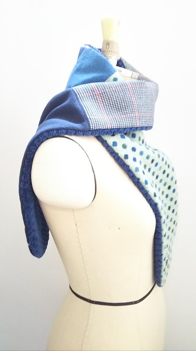 マフラー 尾州ウール×パイナップルボア ブルー 約140cm | iichi 日々の暮らしを心地よくするハンドメイドやアンティークのマーケットプレイス