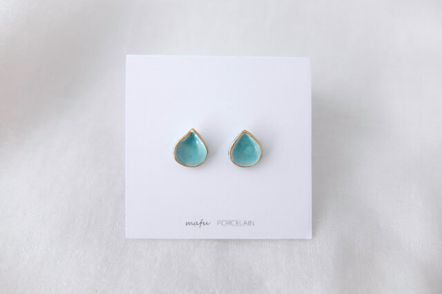 ピアス hitohira mint | iichi 日々の暮らしを心地よくするハンドメイドやアンティークのマーケットプレイス