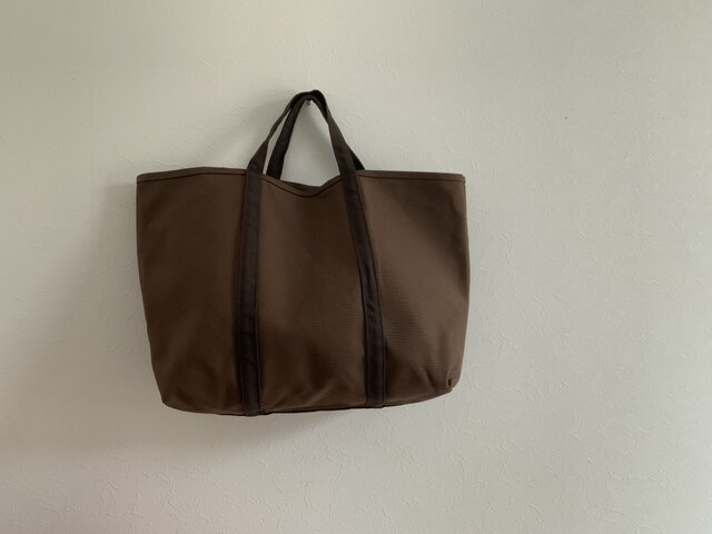 帆布 BASIC TOTE(M) ブラウン×焦茶 | iichi 日々の暮らしを心地よくするハンドメイドやアンティークのマーケットプレイス