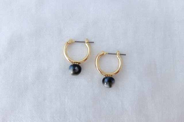 ピアス hoop bleu | iichi 日々の暮らしを心地よくするハンドメイドやアンティークのマーケットプレイス