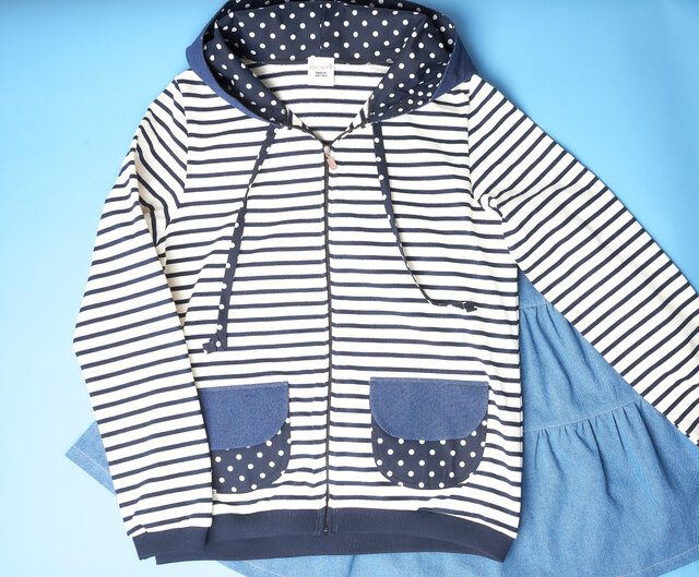 ジップアップフーディー♡ネイビーボーダー | iichi 日々の暮らしを心地よくするハンドメイドやアンティークのマーケットプレイス