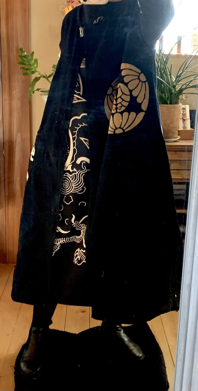 家紋家紋ロングベスト | iichi 日々の暮らしを心地よくするハンドメイドやアンティークのマーケットプレイス