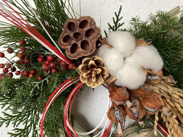 注連縄お正月飾り1 | iichi 日々の暮らしを心地よくするハンドメイドやアンティークのマーケットプレイス