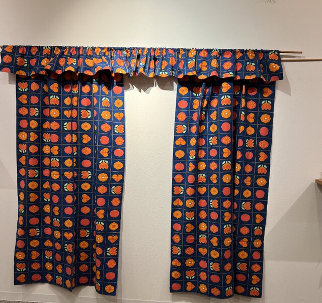 ヴィンテージカーテン3点セット | iichi 日々の暮らしを心地よくするハンドメイドやアンティークのマーケットプレイス