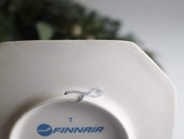 ARABIA×FINNAIR / Helja ヘルヤ SPRING 陶板 NO.5636 | iichi 日々の暮らしを心地よくするハンドメイドやアンティークのマーケットプレイス