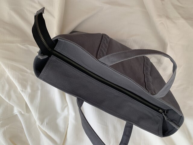 帆布 BASIC TOTE(M) 生成り | iichi 日々の暮らしを心地よくするハンドメイドやアンティークのマーケットプレイス