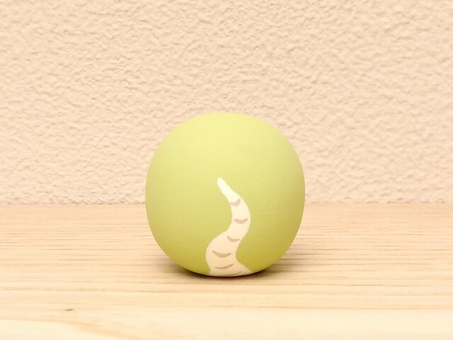 干支だんご ヘビ 黄緑 S | iichi 日々の暮らしを心地よくするハンドメイドやアンティークのマーケットプレイス