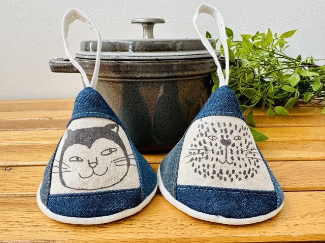 三角鍋つかみstaub ストウブ ホーロー 鍋つかみ ミトン | iichi 日々の暮らしを心地よくするハンドメイドやアンティークのマーケットプレイス