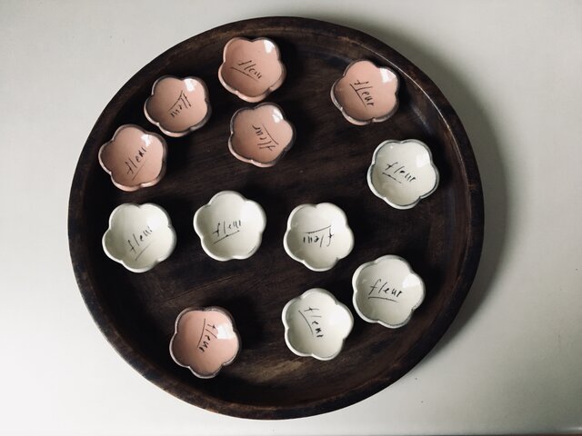 【fleur】箸置き3個セット | iichi 日々の暮らしを心地よくするハンドメイドやアンティークのマーケットプレイス