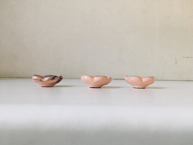 【fleur】箸置き3個セット | iichi 日々の暮らしを心地よくするハンドメイドやアンティークのマーケットプレイス