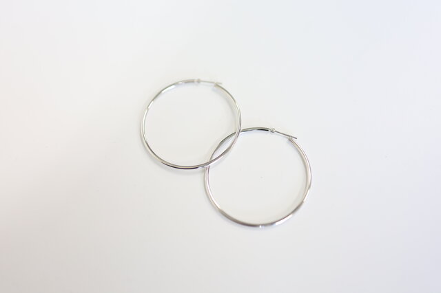 14kフープピアス | iichi 日々の暮らしを心地よくするハンドメイドやアンティークのマーケットプレイス