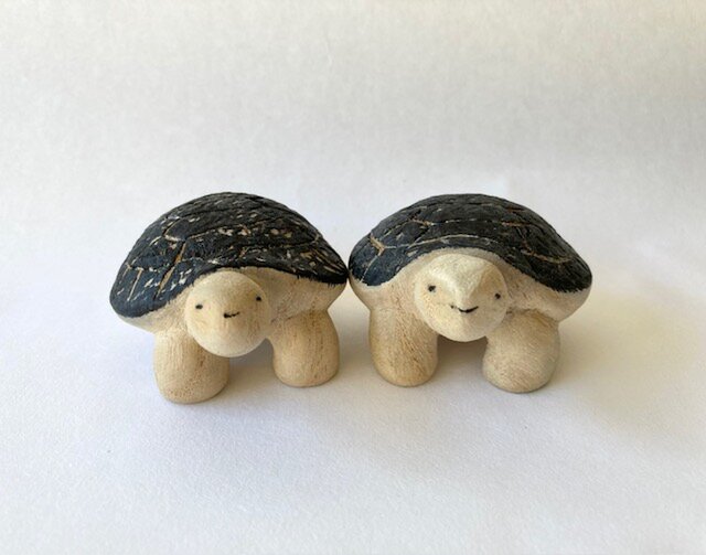 かめさんの添配・約 8,5cm | iichi 日々の暮らしを心地よくするハンドメイドやアンティークのマーケットプレイス