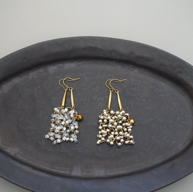 water drop pierce シルバー | iichi 日々の暮らしを心地よくするハンドメイドやアンティークのマーケットプレイス