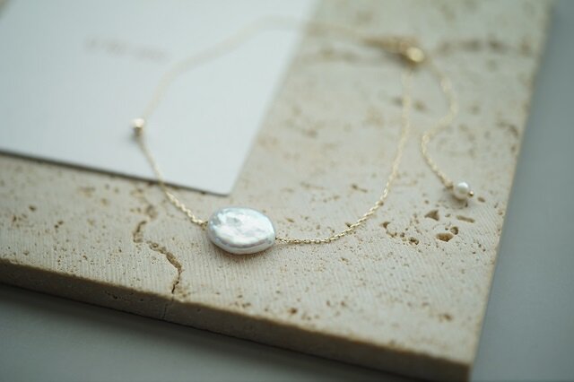 【drop】K10 オーバルパールブレスレット | iichi 日々の暮らしを心地よくするハンドメイドやアンティークのマーケットプレイス