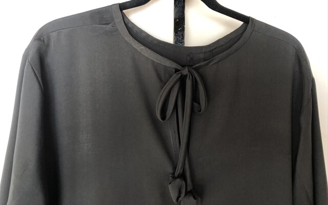 8097 色留袖で作ったチュニックワンピース | iichi 日々の暮らしを心地よくするハンドメイドやアンティークのマーケットプレイス