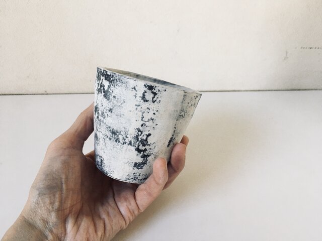 錆びた小屋の記憶【48】 | iichi 日々の暮らしを心地よくするハンドメイドやアンティークのマーケットプレイス