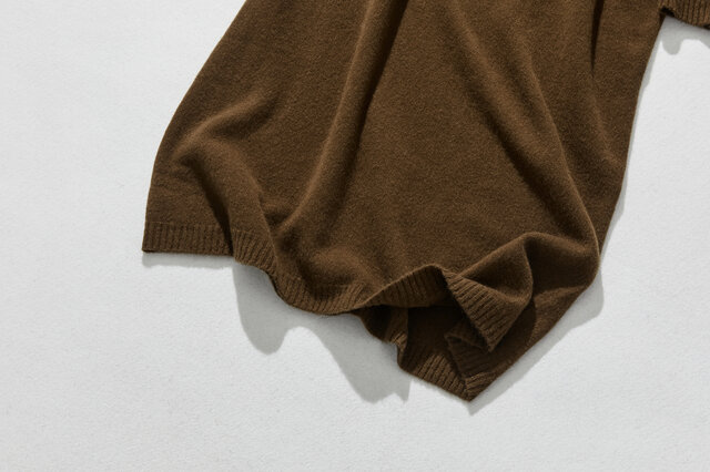 ★サンプルセール 1点のみ★ 010 ハイネックウールワンピース ウール100％ | iichi 日々の暮らしを心地よくするハンドメイドやアンティークのマーケットプレイス