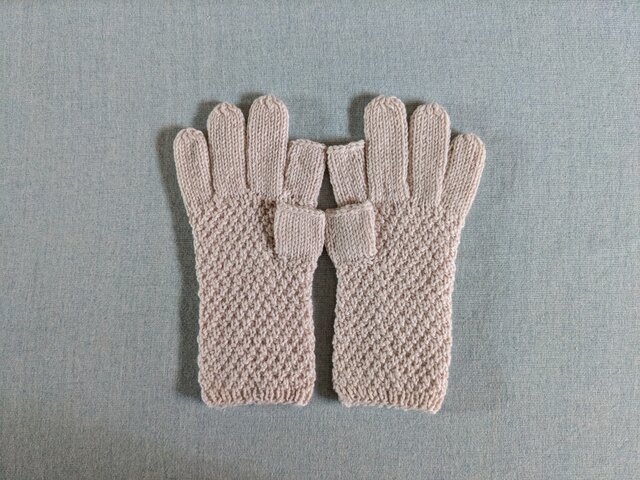 Sakurairo メリノウール100%スマホ対応手袋(女性用M) | iichi 日々の暮らしを心地よくするハンドメイドやアンティークのマーケットプレイス