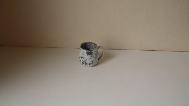 白化粧マグ240ml【60】 | iichi 日々の暮らしを心地よくするハンドメイドやアンティークのマーケットプレイス