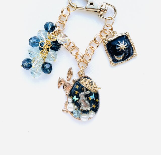 ウサギたまごﾊﾞｯｸﾞﾁｬｰﾑ（星詠みの姫） | iichi 日々の暮らしを心地よくするハンドメイドやアンティークのマーケットプレイス