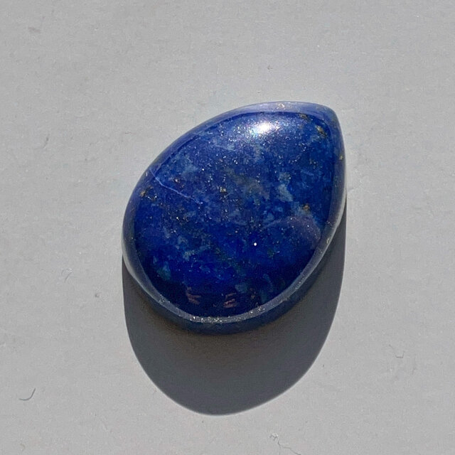 ラピスラズリ[169] 20x15mm 18Cts 天然石 ルース／カボション | iichi 日々の暮らしを心地よくするハンドメイドやアンティークのマーケットプレイス