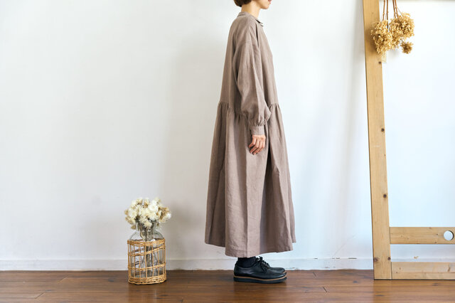 chibi collar gather dress | iichi 日々の暮らしを心地よくするハンドメイドやアンティークのマーケットプレイス