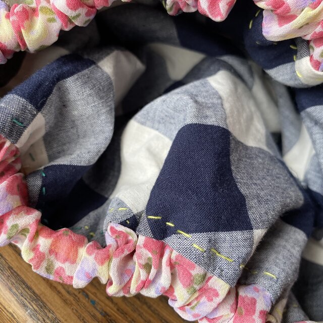 リネンのまんまるポーチ no 216 | iichi 日々の暮らしを心地よくするハンドメイドやアンティークのマーケットプレイス