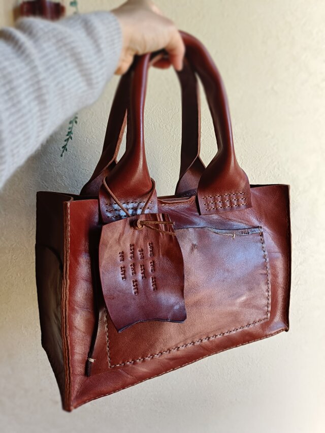 square tote 濃いブラウン オイルワックスレザー | iichi 日々の暮らしを心地よくするハンドメイドやアンティークのマーケットプレイス