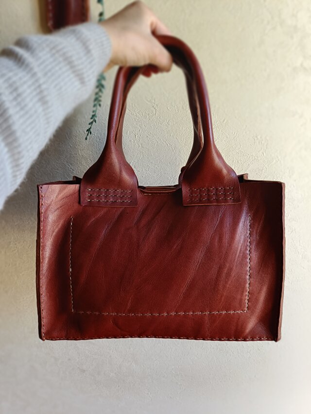 square tote 濃いブラウン オイルワックスレザー | iichi 日々の暮らしを心地よくするハンドメイドやアンティークのマーケットプレイス