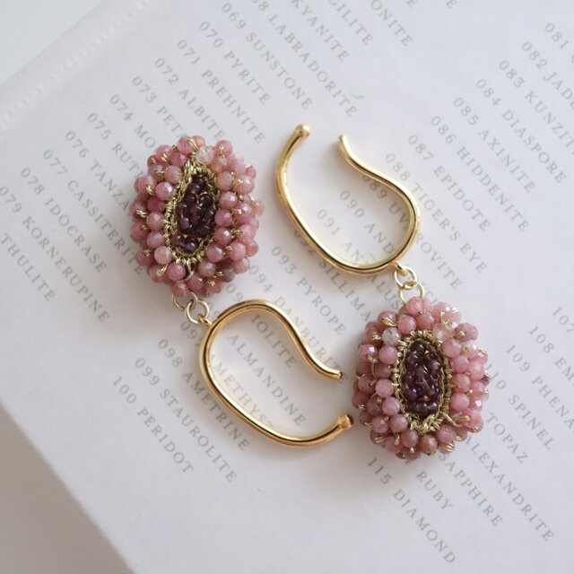 Classical flower[ vivitpk ] 金具変更可 | iichi 日々の暮らしを心地よくするハンドメイドやアンティークのマーケットプレイス