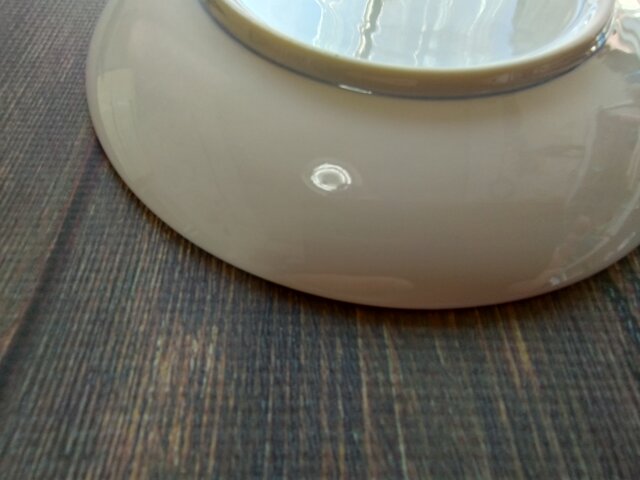 輪花皿 | iichi 日々の暮らしを心地よくするハンドメイドやアンティークのマーケットプレイス