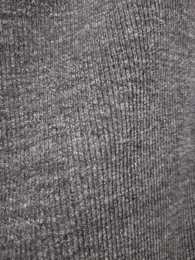 シンプルだけどちょっとおしゃれなプルオーバー。GPO−338 | iichi 日々の暮らしを心地よくするハンドメイドやアンティークのマーケットプレイス