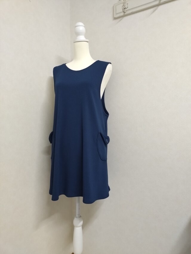 青い爽やかフレアーチュニック。BLF-337 | iichi 日々の暮らしを心地よくするハンドメイドやアンティークのマーケットプレイス