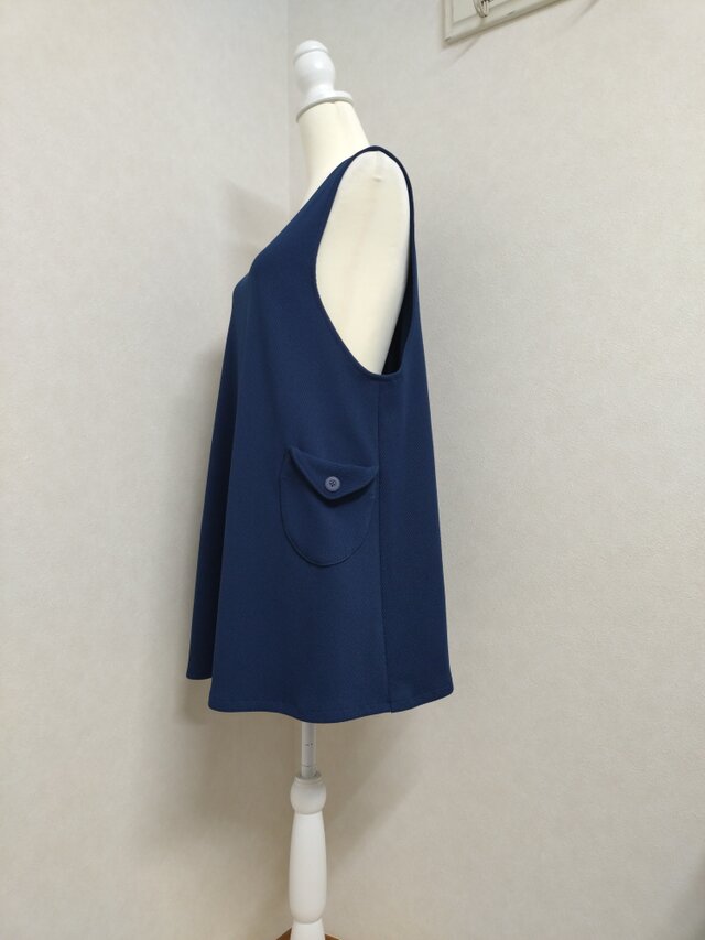 青い爽やかフレアーチュニック。BLF-337 | iichi 日々の暮らしを心地よくするハンドメイドやアンティークのマーケットプレイス