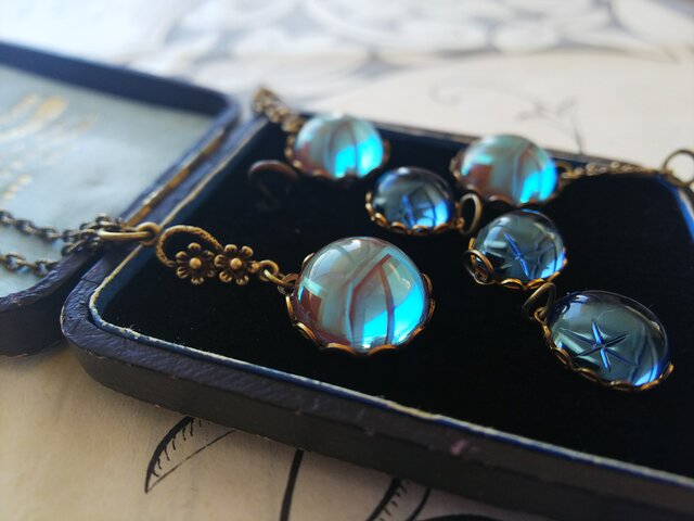 *福袋2025年＊ サフィレット(15㎜）& Blue-Star-Glass | iichi 日々の暮らしを心地よくするハンドメイドやアンティークのマーケットプレイス