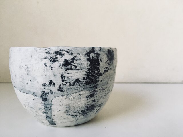 錆びた風合いのボウル【67】 | iichi 日々の暮らしを心地よくするハンドメイドやアンティークのマーケットプレイス