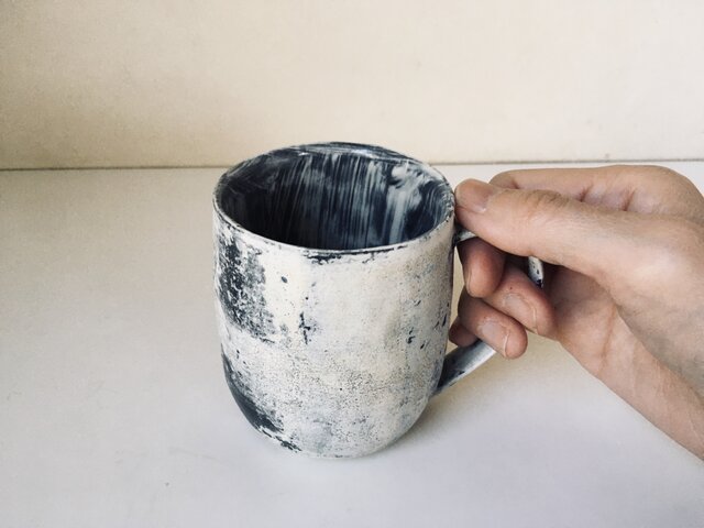 錆びた風合いのマグカップ【70】 | iichi 日々の暮らしを心地よくするハンドメイドやアンティークのマーケットプレイス